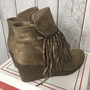 Pierre Dumas | Shoes | Pierre Dumas Womens Candy Booties Size 1 Suede ...